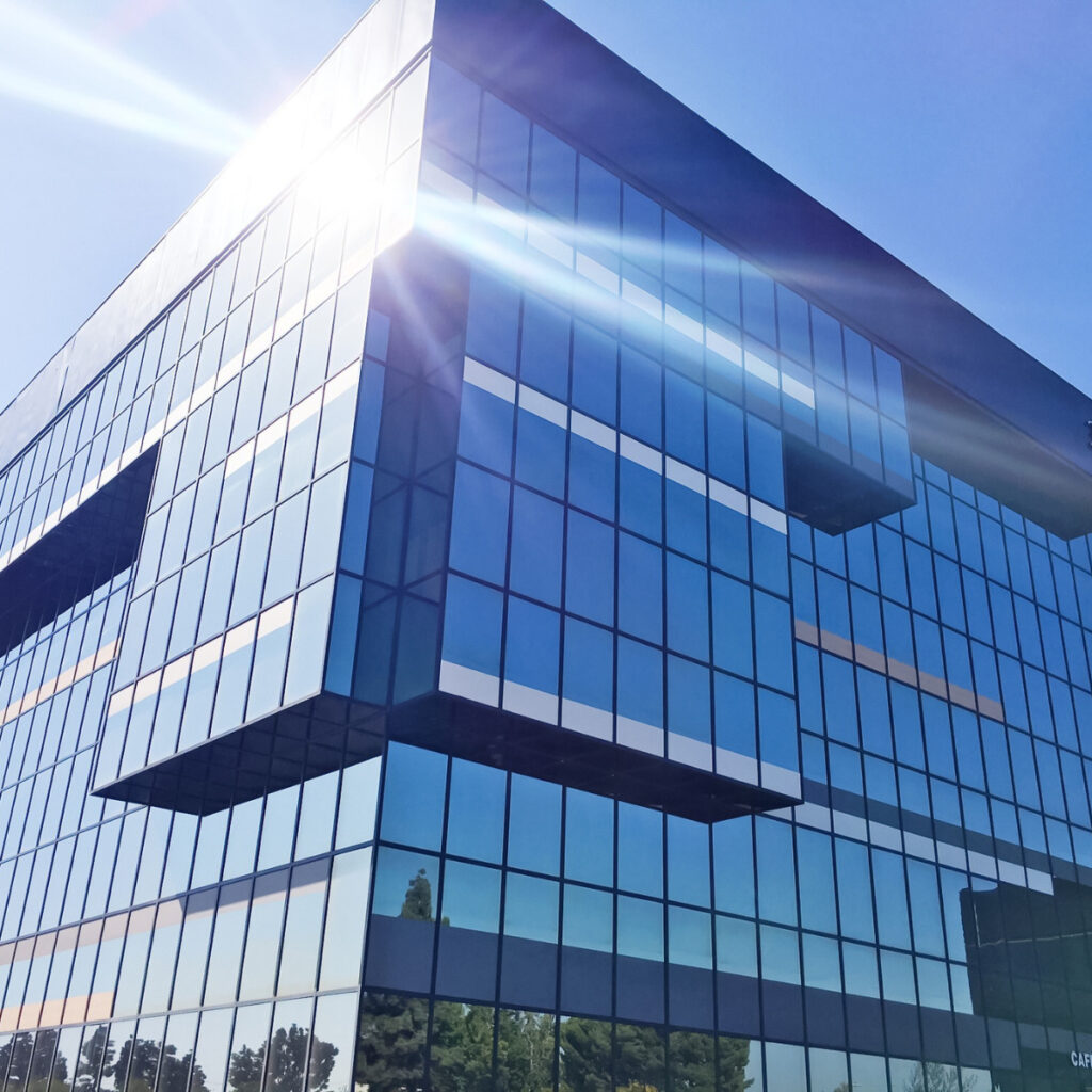 Metropolitan West | Make A Statement with Your Workspace