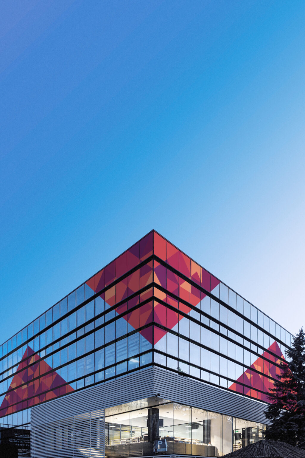 Building Wraps for Commercial Branding - MetWest